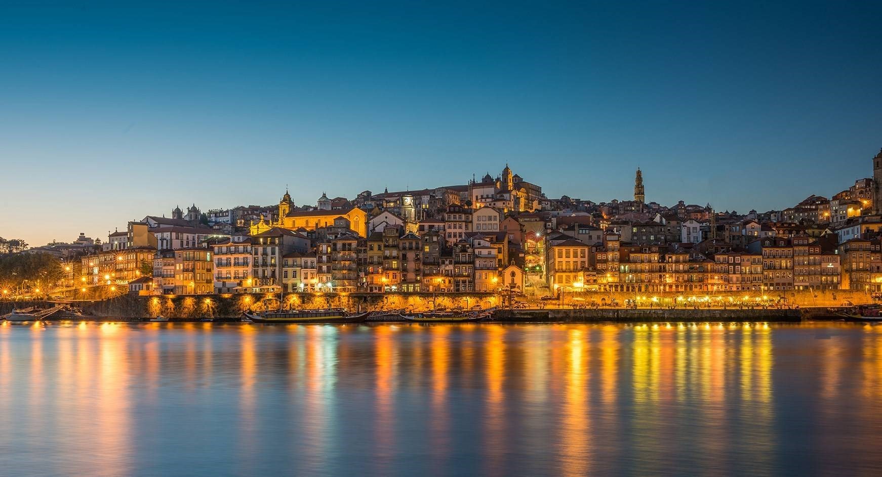 Conductor Antonio Victorino d'Almeida | Porto | PortoBay